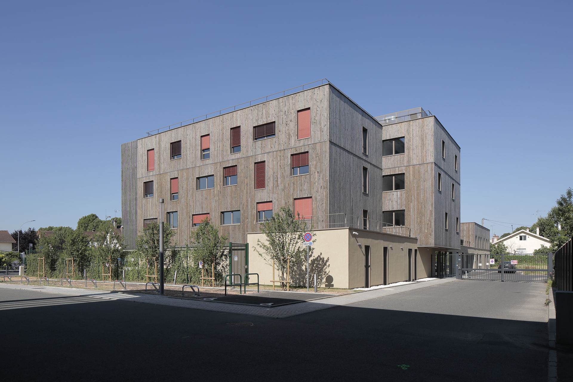 Internat du lycée Pauline Roland à Chevilly-Larue - IDF Construction ...